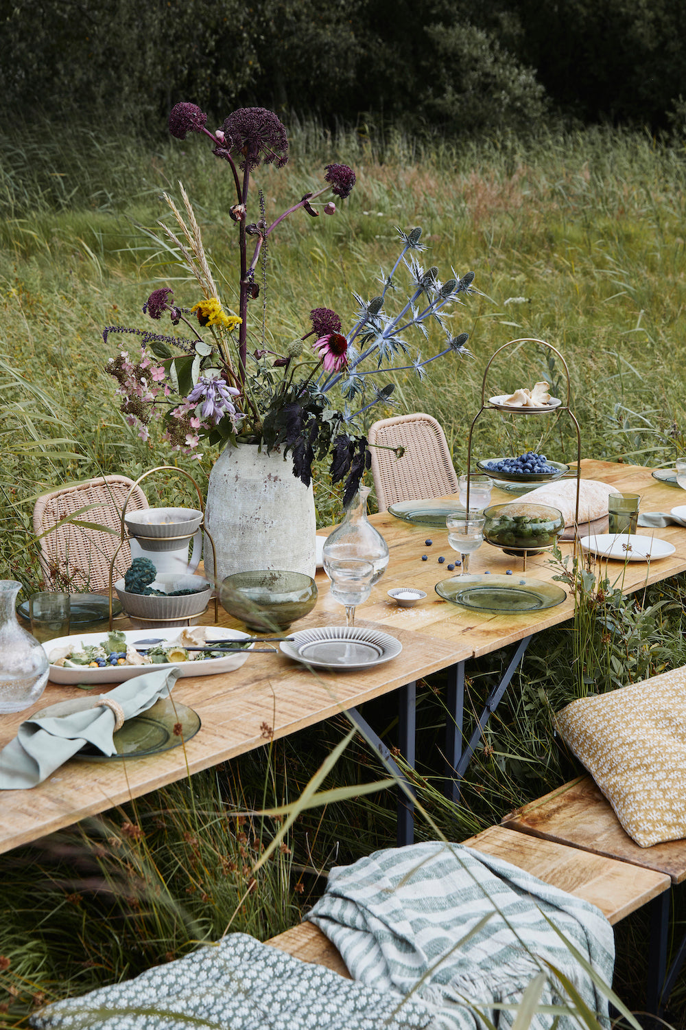 Folding Mango Dining Table | Design Vintage | Wooden Dining Table