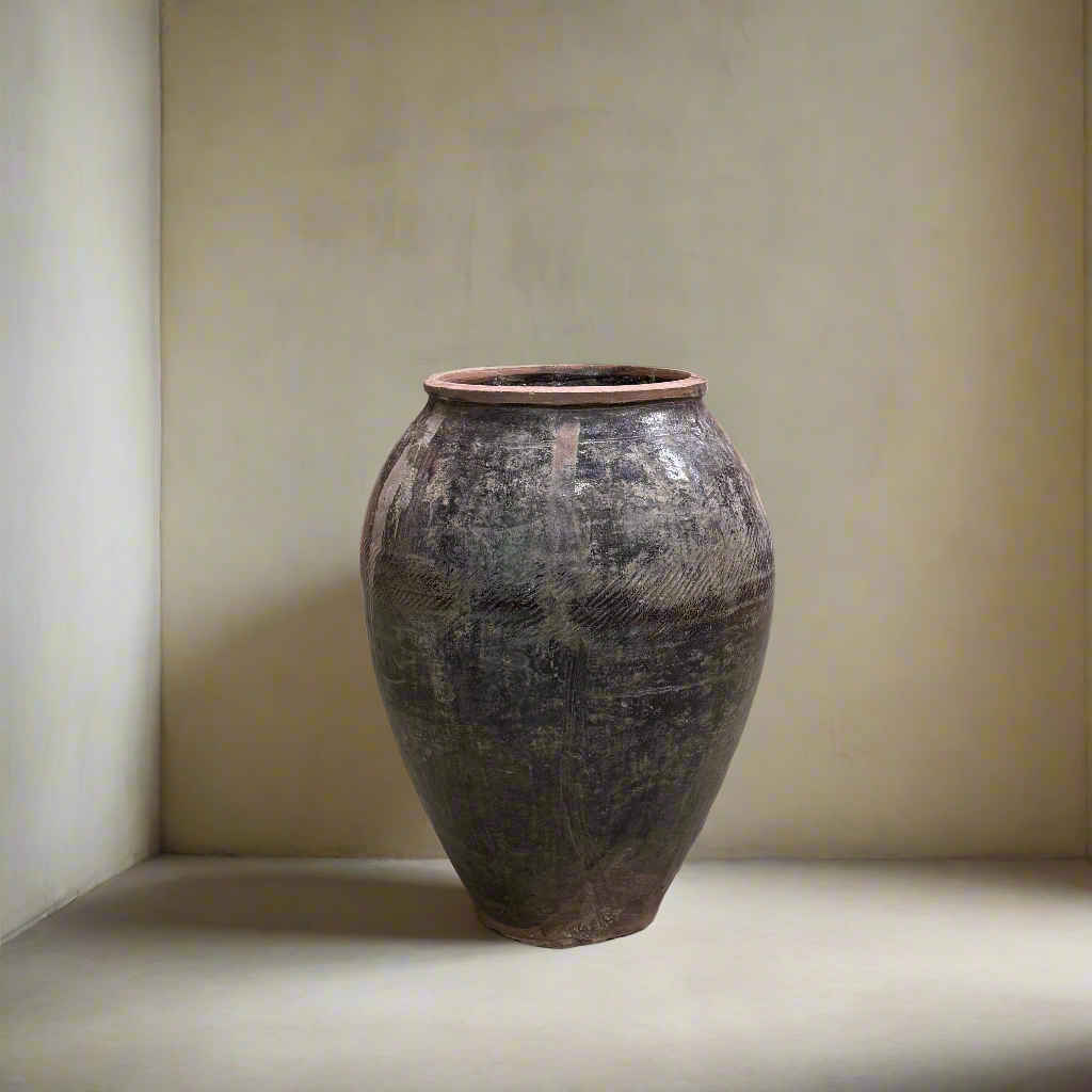 Large Vintage Urn | Design Vintage | Tall Antique Vase | Clay Urn
